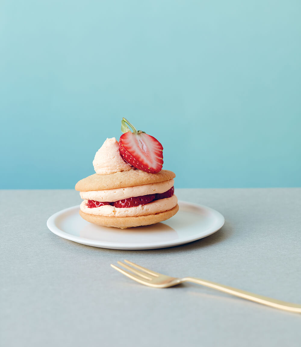 Recipe: Strawberries & Cream Biskies – Cutter & Squidge