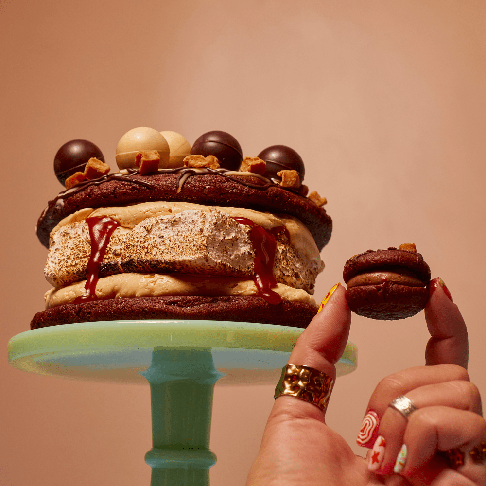 The Giant Birthday Biskie – Cutter & Squidge