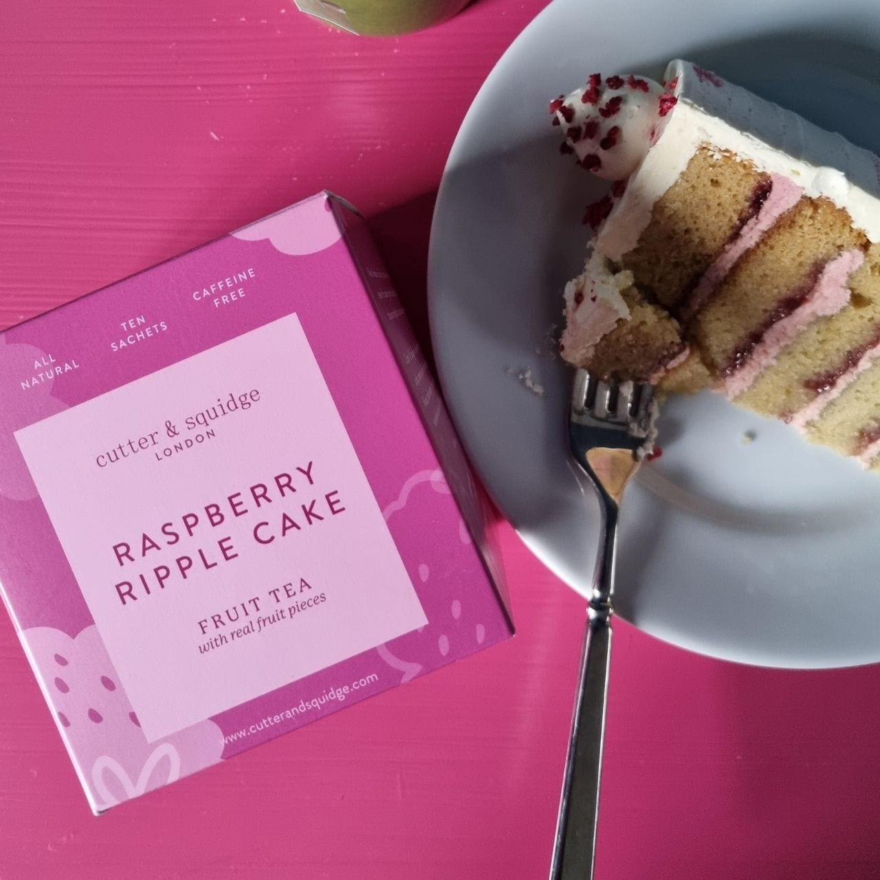 Raspberry Ripple Cake Tea – Cutter & Squidge